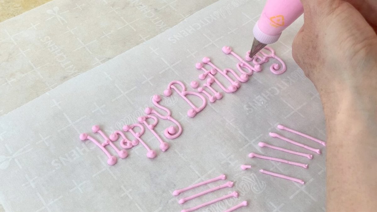 Writing on Cakes with Buttercream - My Cake School