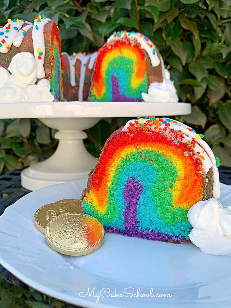 How to Make a Rainbow Cake {Rainbow on the Inside}- Free Cake Video ...